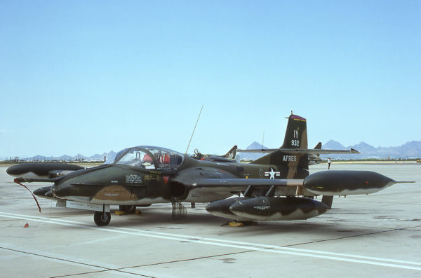 Cessna A-37 Dragonfly — avionslegendaires.net