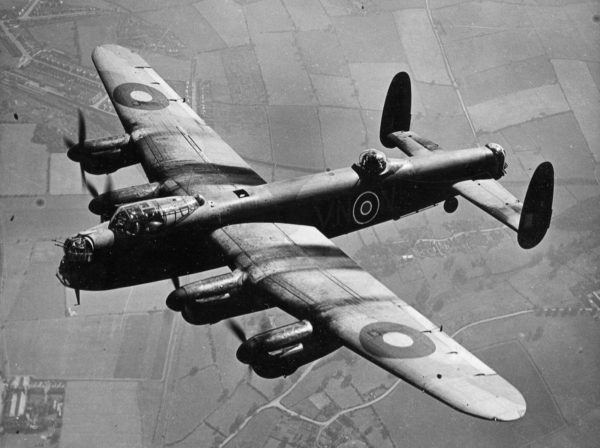 Avro Lancaster — avionslegendaires.net