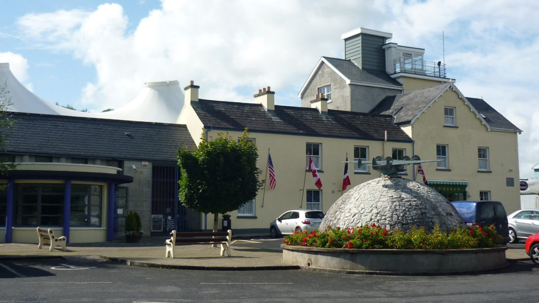 Foynes Flying Boat & Maritime Museum - Foynes, Irlande — Reportage ...