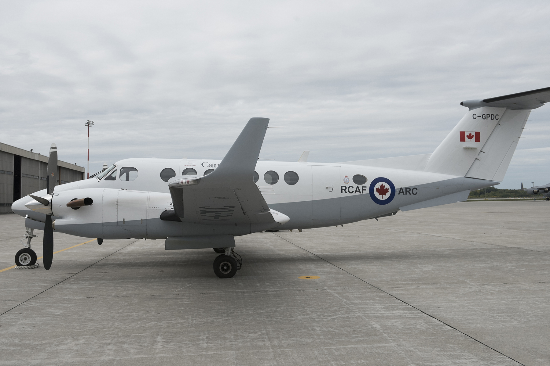Nouvelle livrée pour les aéronefs de l'Aviation Royale Canadienne ...