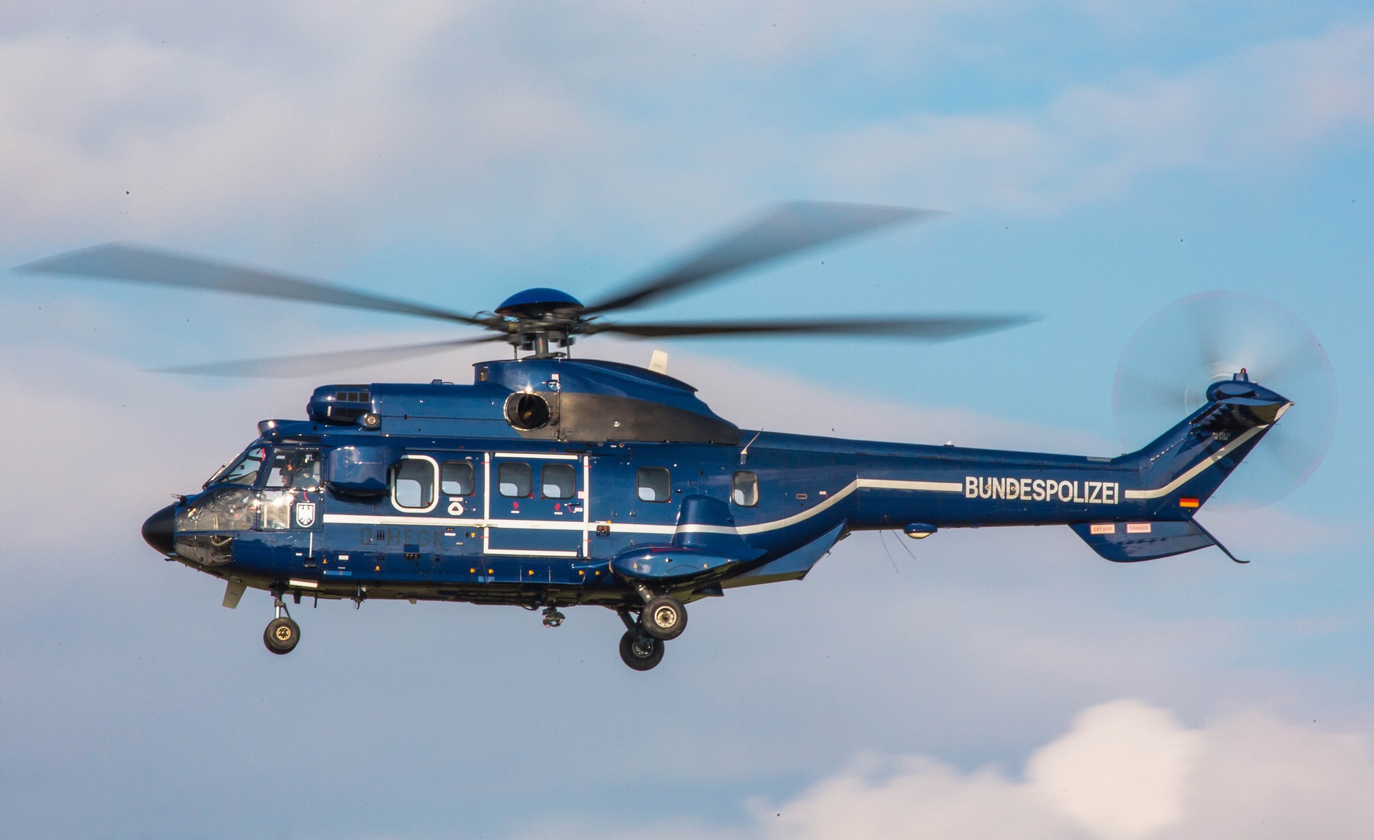 La police fédérale allemande commande trois Airbus Helicopters H215 — avionslegendaires.net