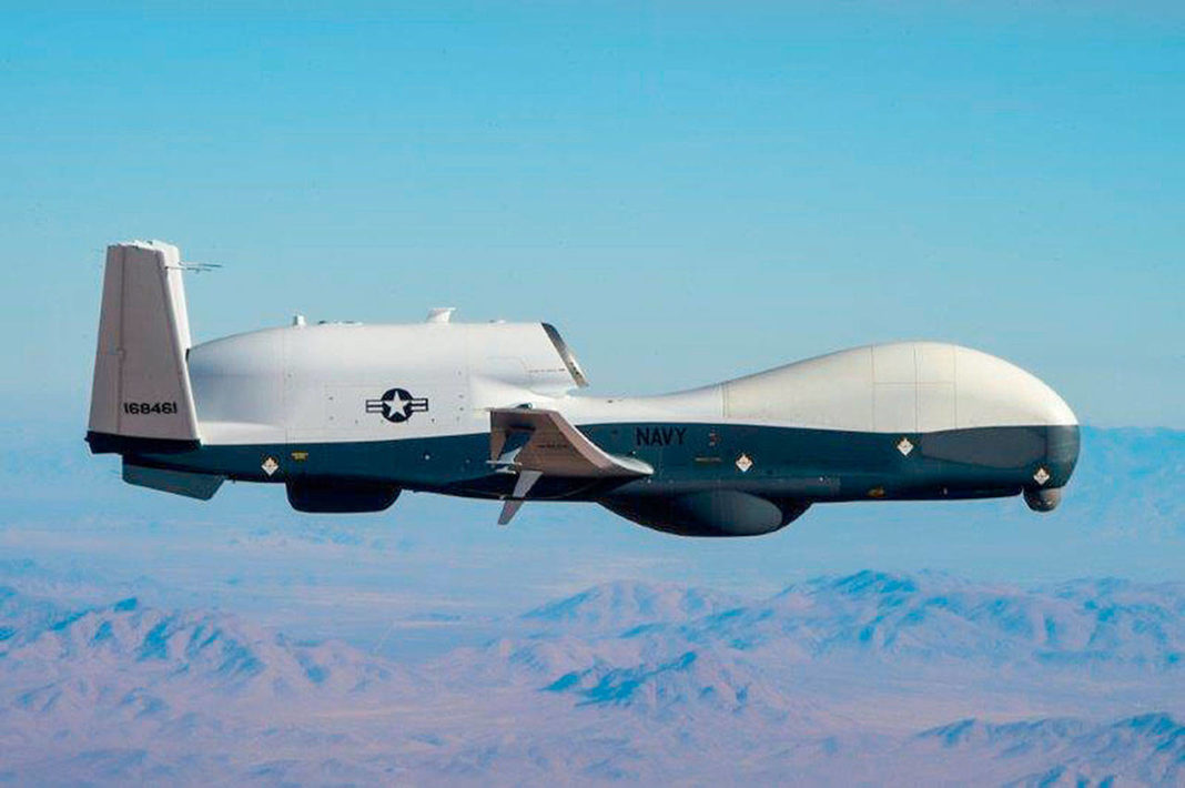 La Royal Australian Air Force commande six drones MQ-4C Triton ...