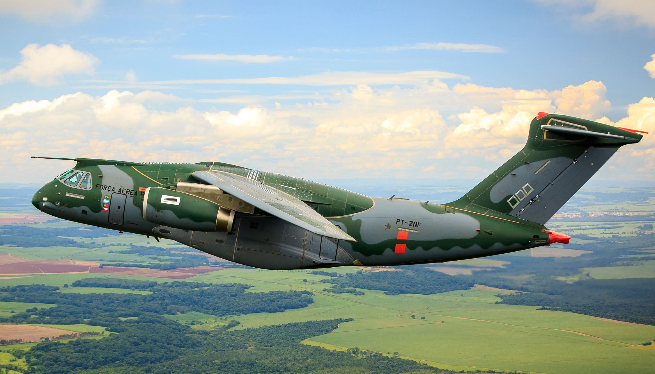 Boeing entend ouvrir de nouveaux marchés à l'Embraer KC-390 ...