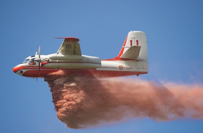 Alerte maximale pour les pompiers volants français. - avionslegendaires.net