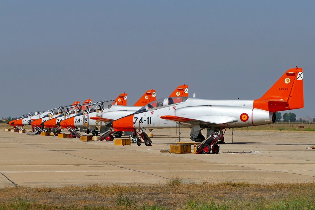 À son tour l'Ejército del Aire limite le nombre de ses vols ...