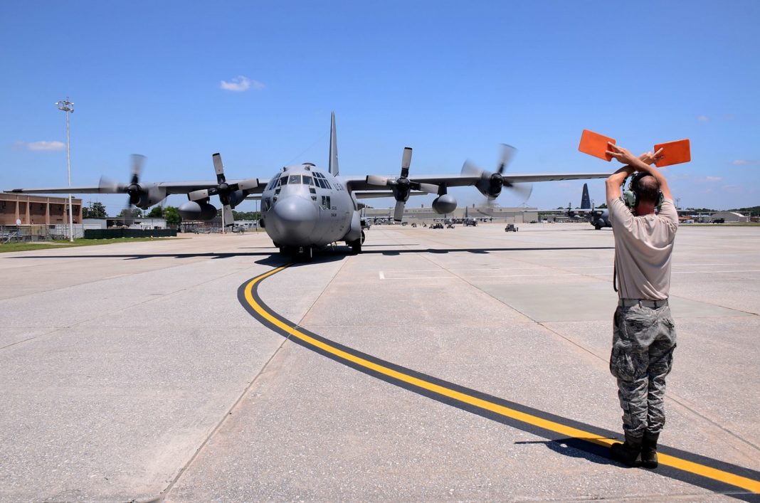 Le 94th Airlift Wing soufflera bien ses 40 bougies sur C-130H Hercules ...