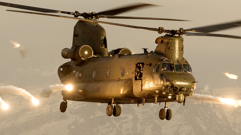 Il y a 40 ans le Chinook débarquait au Royaume-Uni ...