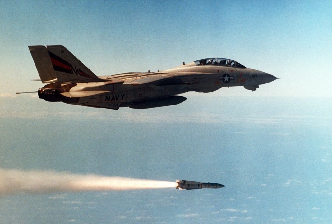 Il y a 50 ans le Grumman F-14 Tomcat réalisait son premier vol. — avionslegendaires.net