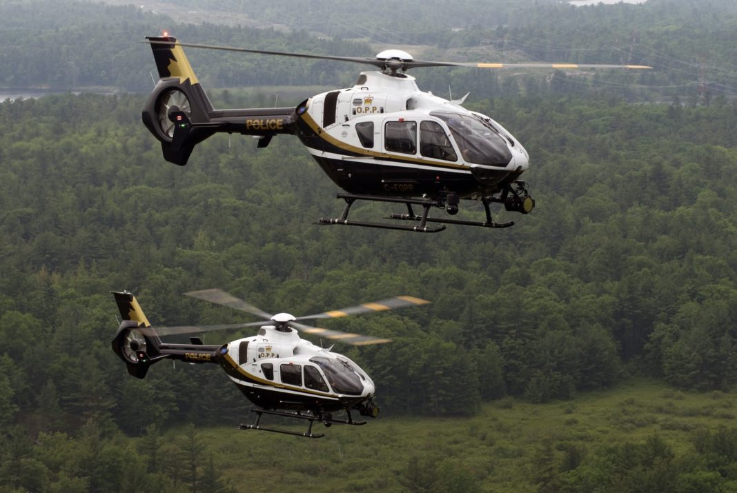 Quand des policiers canadiens volent sur des hélicos européens ...