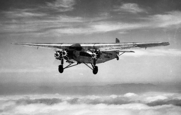 Ford 4-AT / 5-AT Trimotor — avionslegendaires.net