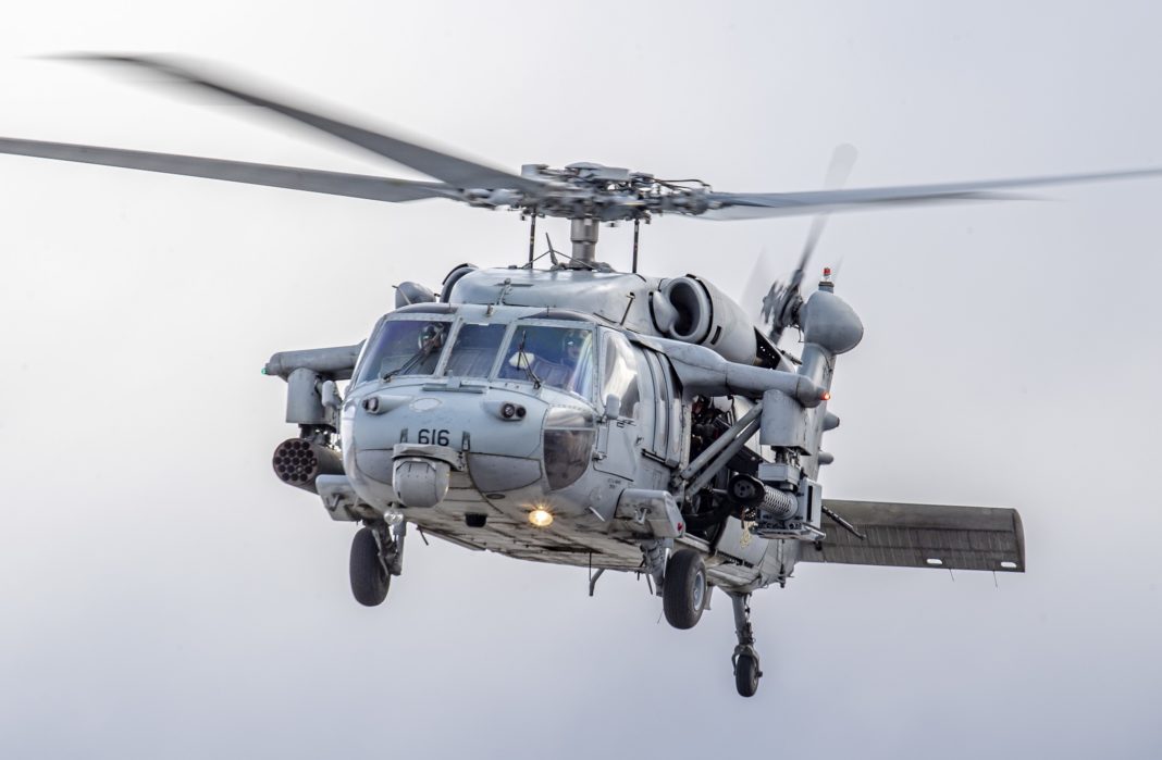 Des MH-60S Knighthawk en version gunship. — avionslegendaires.net