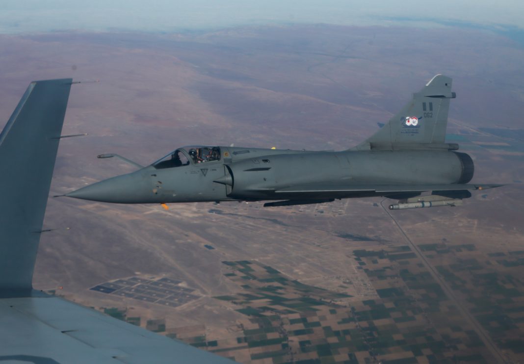 Un Mirage 2000 particulièrement exotique. — avionslegendaires.net