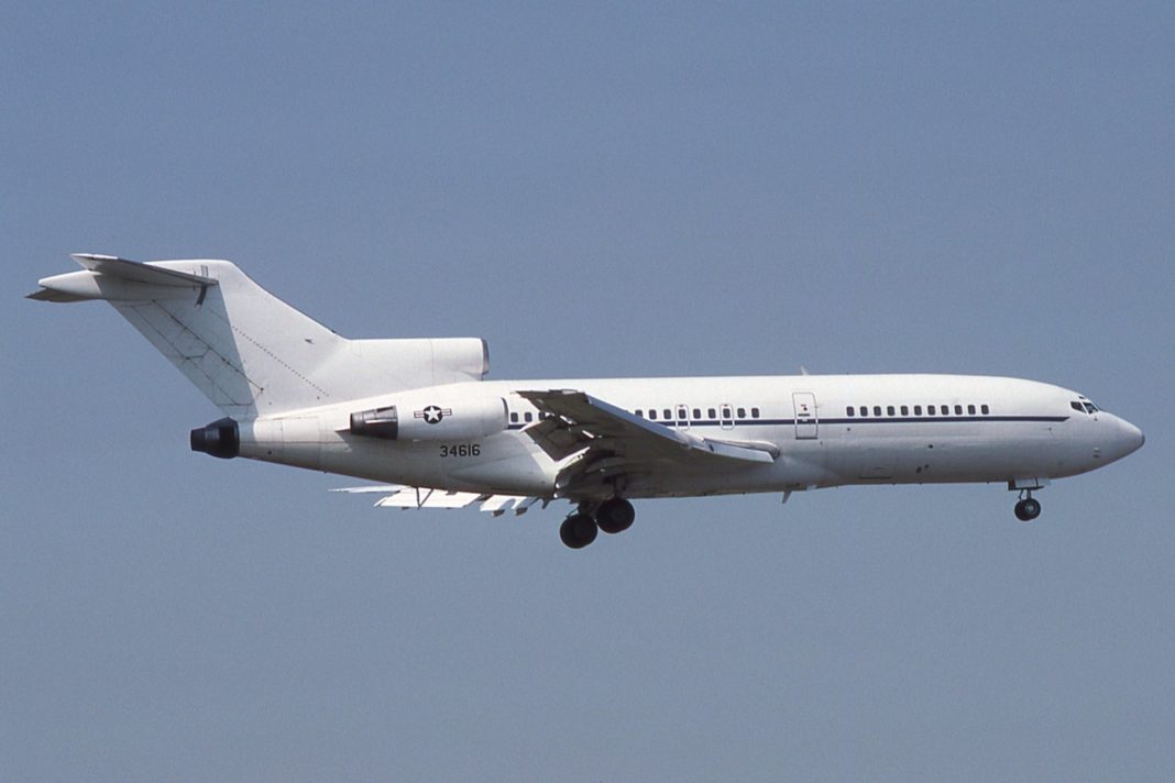 Vingt-deux aéronefs portant le N°22 pour célébrer 2022 ...