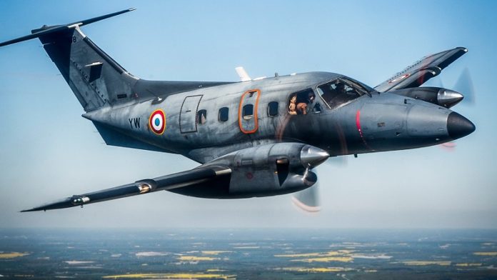Il y a 40 ans l'Armée de l'Air recevait ses premiers Embraer EMB 121 ...