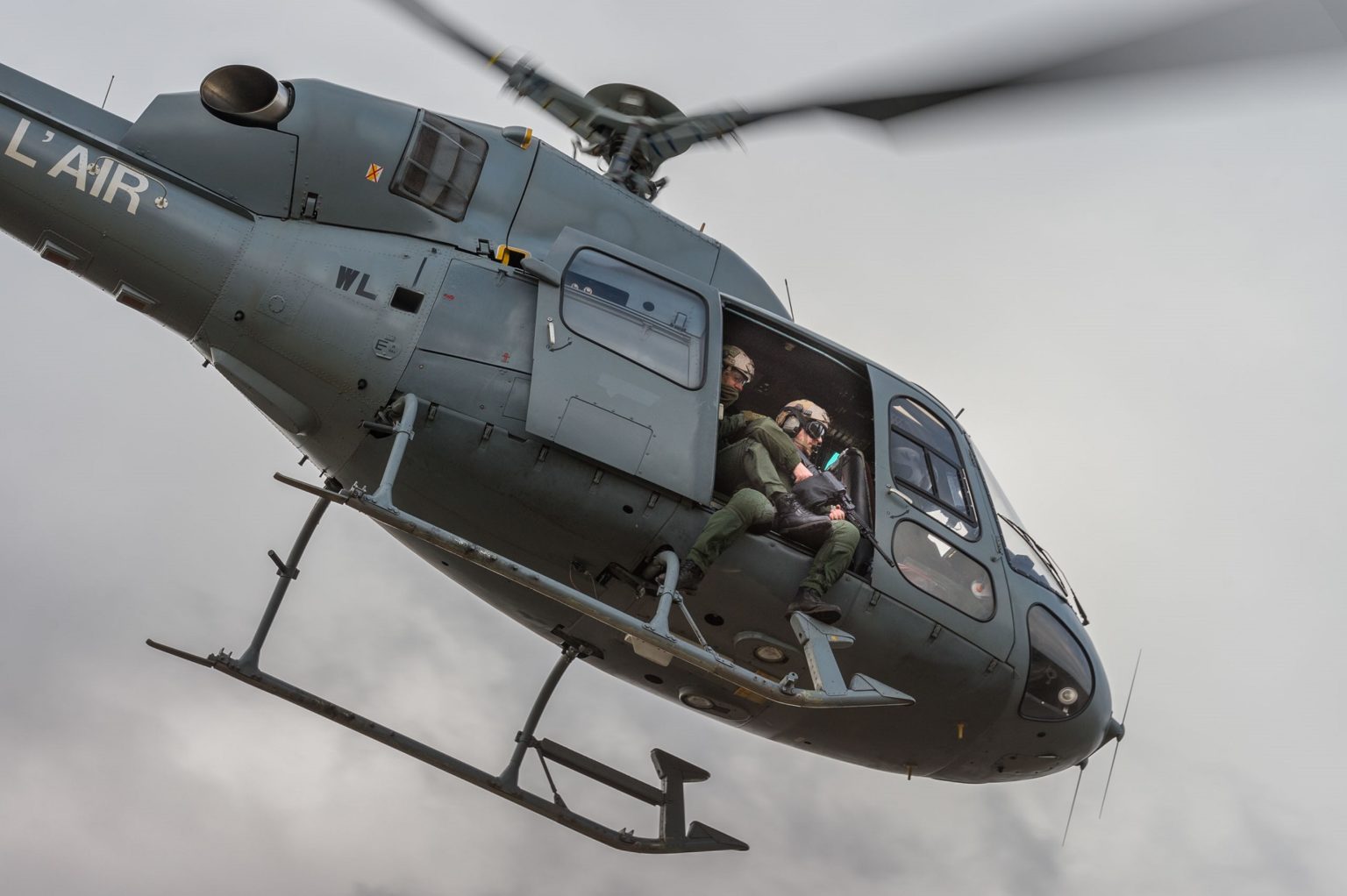 Renaissance de la 65e Escadre d'Hélicoptères : du Fennec au Guépard ...