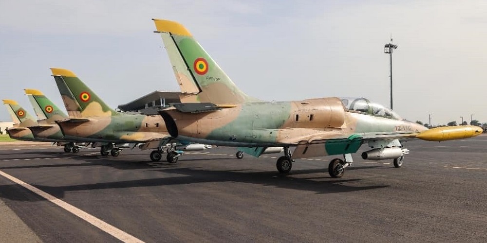 La Russie livre de "nouveaux" aéronefs militaires au Mali ...