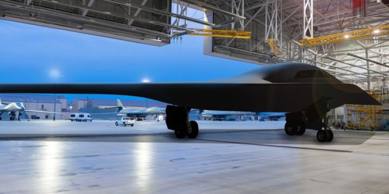 L'US Air Force présentera officiellement le B-21A Raider début décembre ...