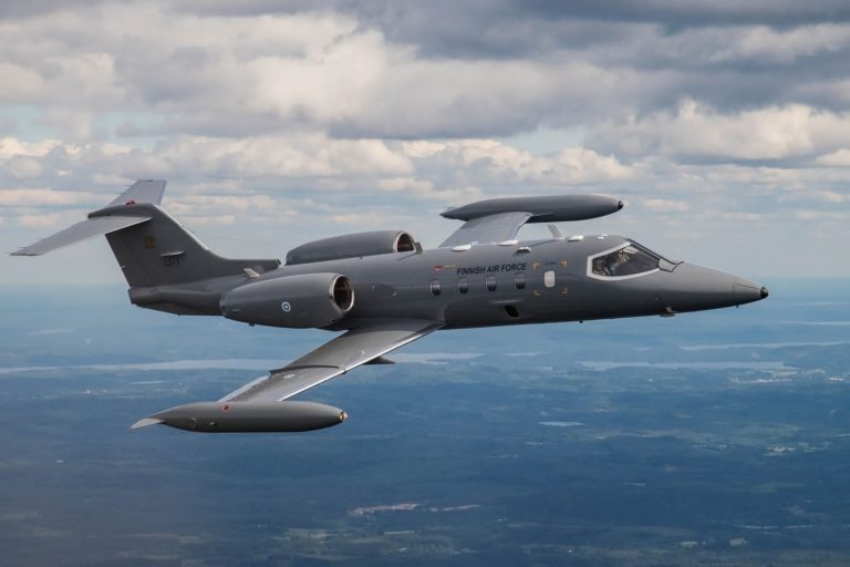 L'Ilmavoimat célèbre ses 40 ans de service sur Bombardier Learjet 35. — avionslegendaires.net