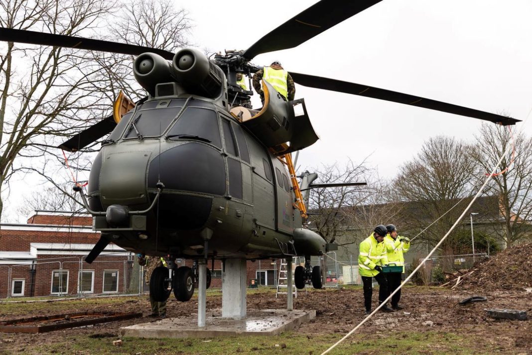 La base britannique de RAF Benson s'offre un Westland Puma comme ...