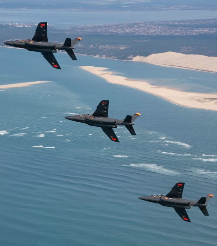 Clap de fin pour la formation sur Alpha Jet E ! — avionslegendaires.net