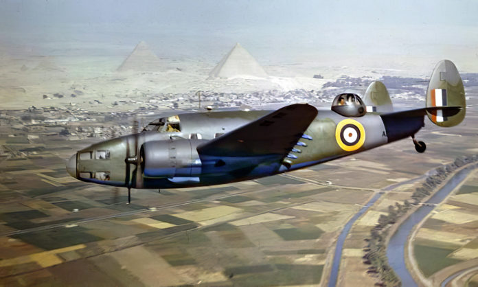 Des aéronefs américains sous cocardes du Commonwealth... en couleurs. — avionslegendaires.net