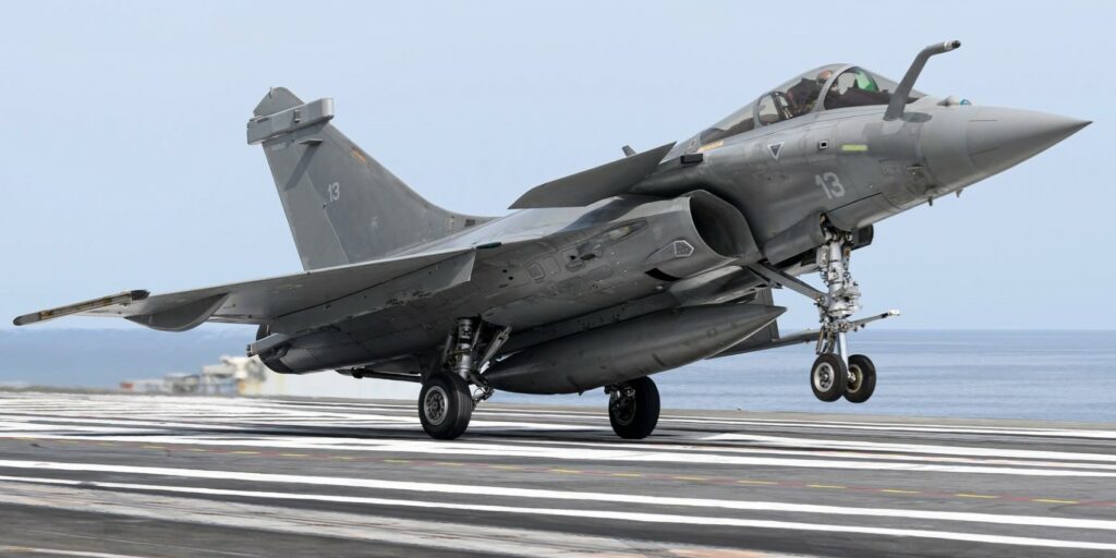 Air-Defense.net - Section actualité - Le Dassault Aviation Rafale F4 annoncé vainqueur dans l ...