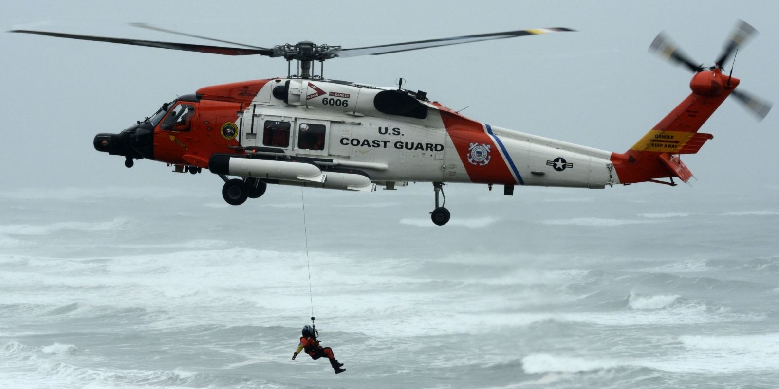 Écrasement d'un MH-60T Jayhawk de l'US Coast Guard en Alaska ...