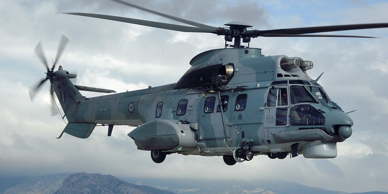 La Grèce a trouvé un successeur à ses Eurocopter AS.332C Super Puma. — avionslegendaires.net