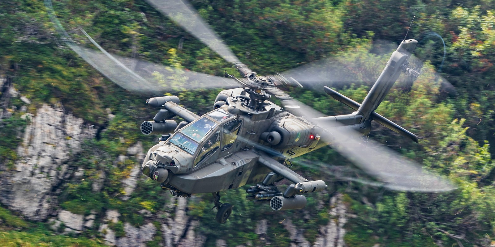 Clap de fin pour l'Apache Longbow aux Pays-Bas. — avionslegendaires.net