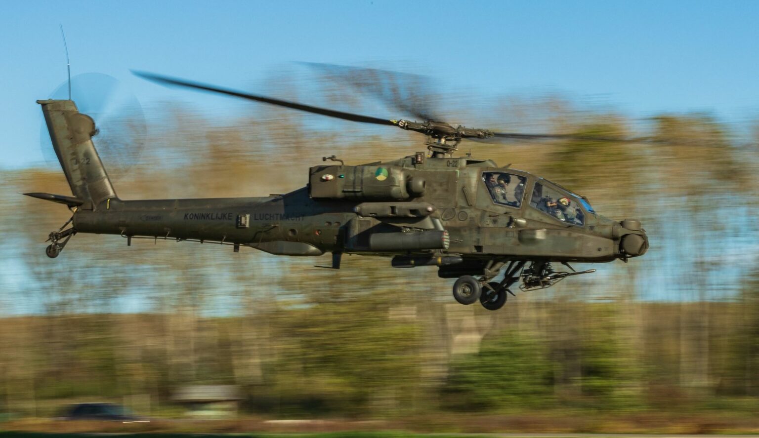 Clap de fin pour l'Apache Longbow aux Pays-Bas. — avionslegendaires.net