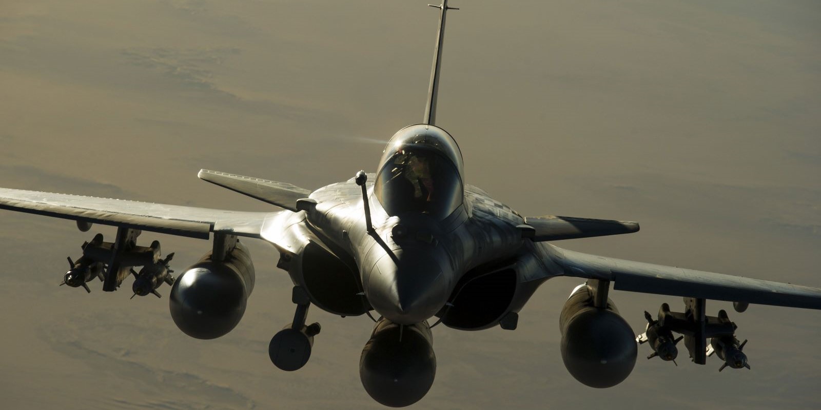 Le Dassault Aviation Rafale de nouveau dans la course au Bangladesh ...