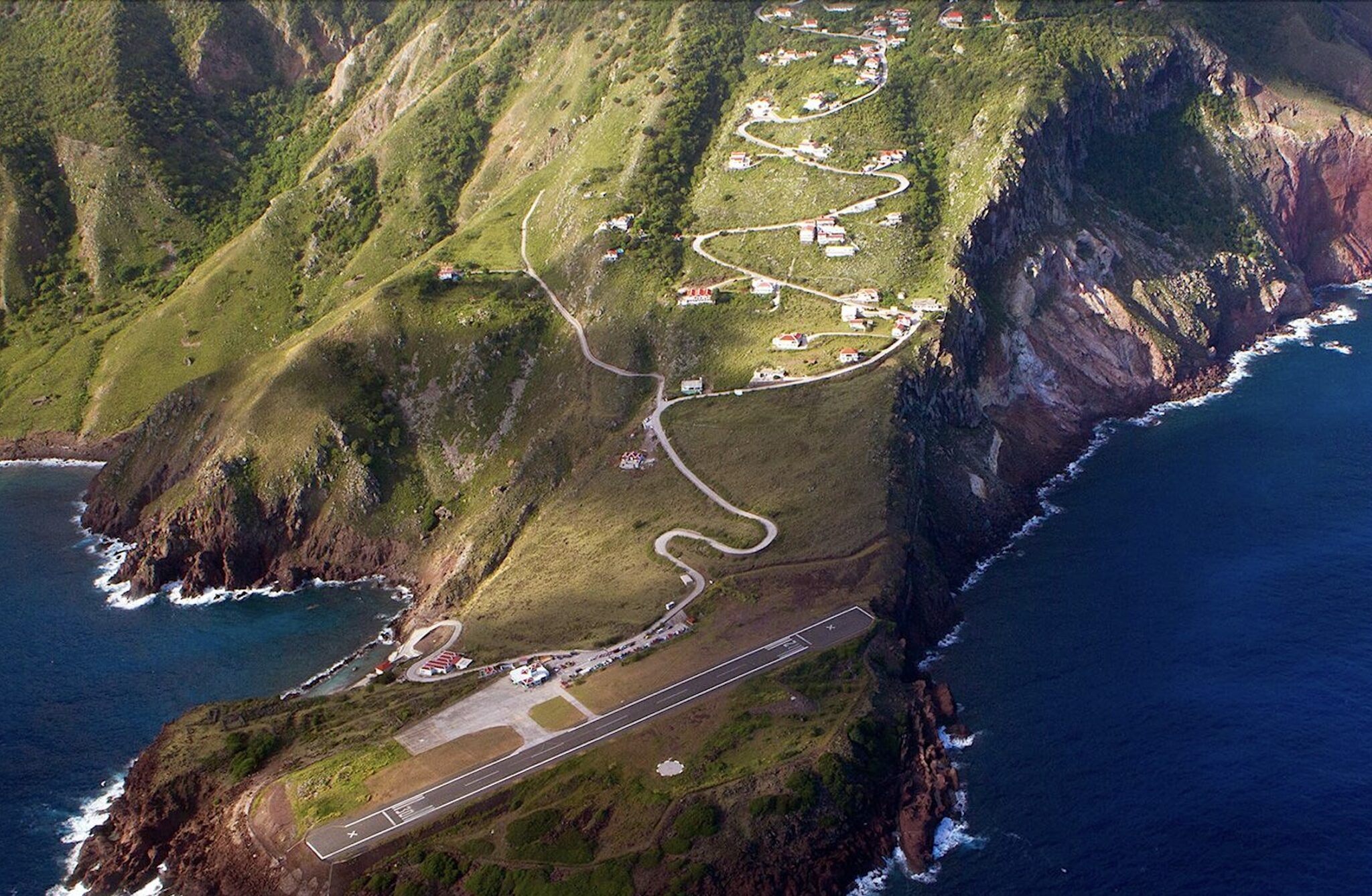 Les « Top Guns » de Saba — avionslegendaires.net