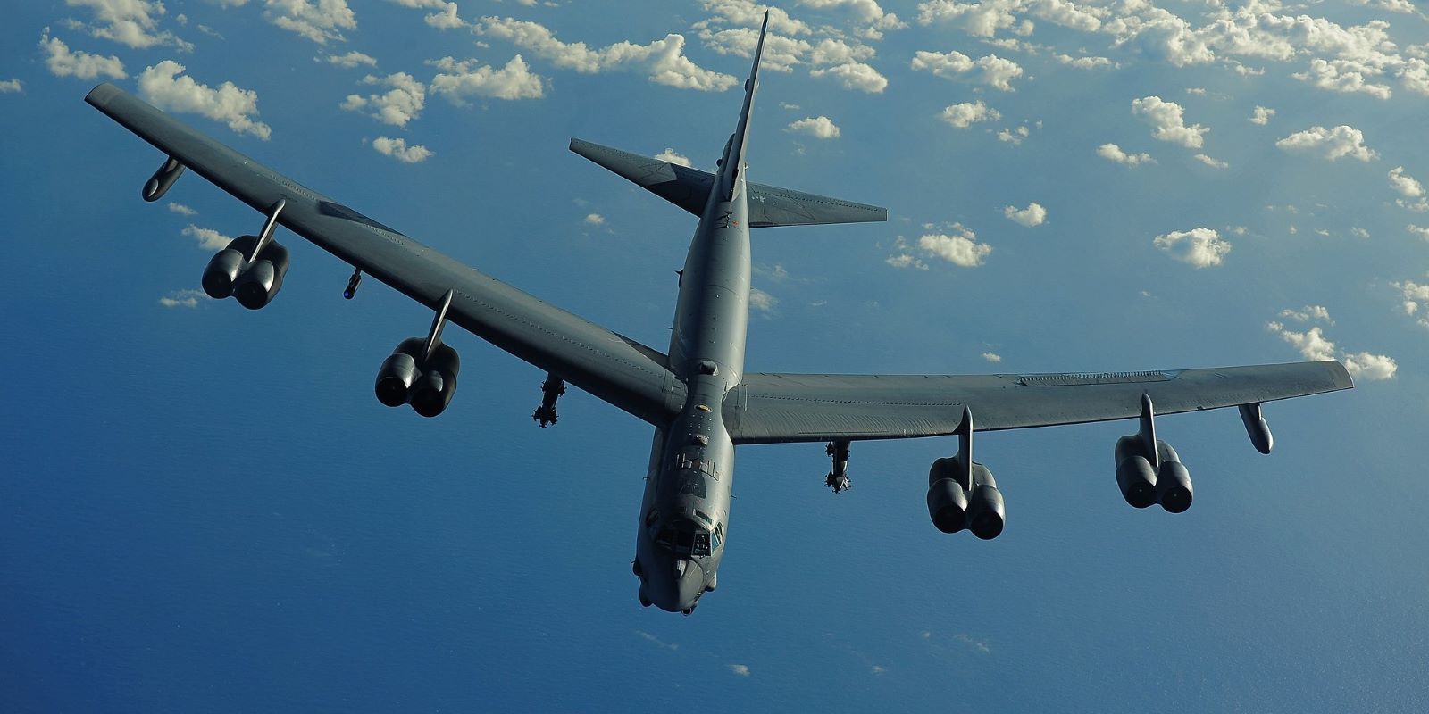 Le Boeing B-52 Stratofortress sera opérationnel au moins 105 ans ! — avionslegendaires.net