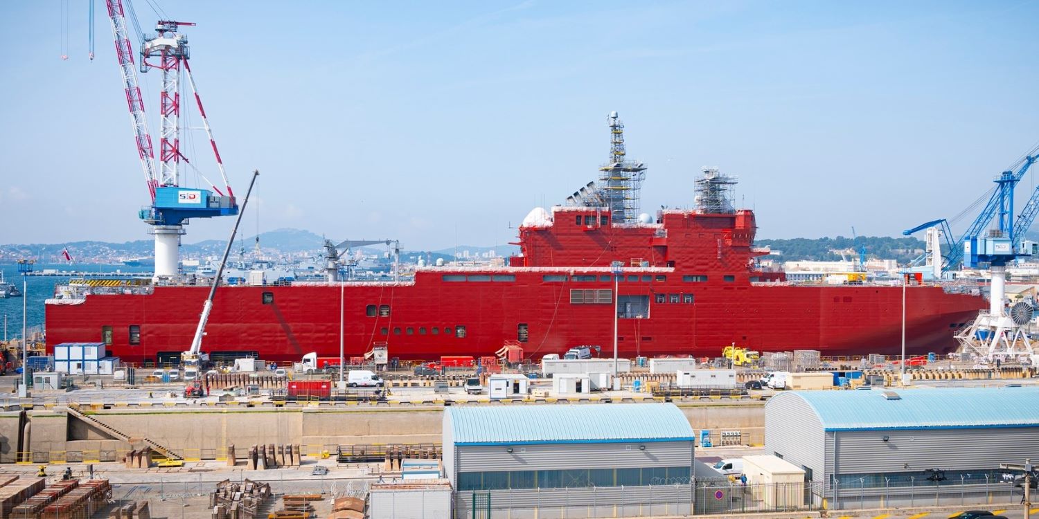 [Poisson d'avril révélé] La Marine Nationale va lancer son Porte ...