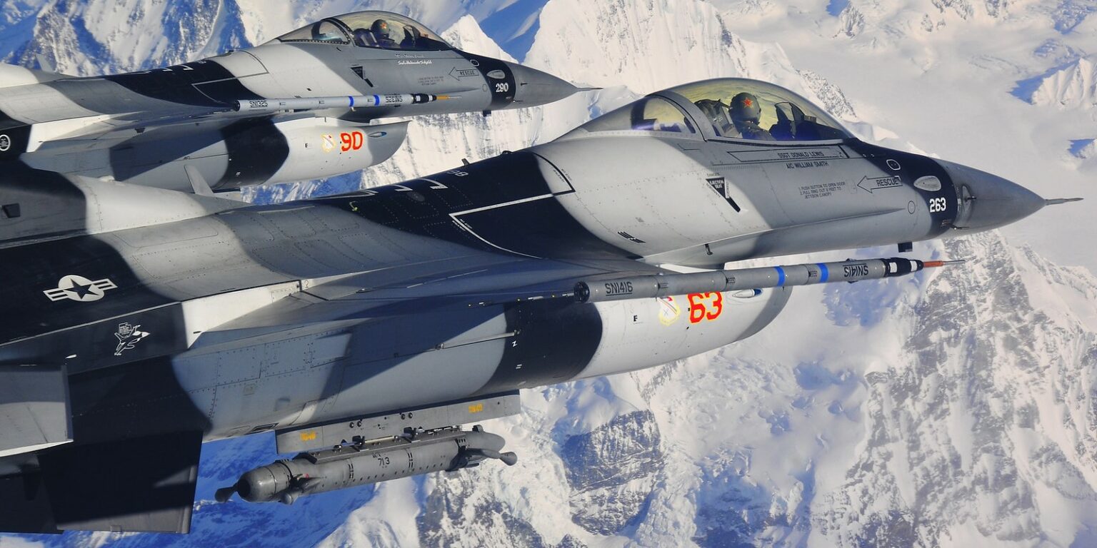 Avionslegendaires.net - Aviation militaire & Aéronautique de défense