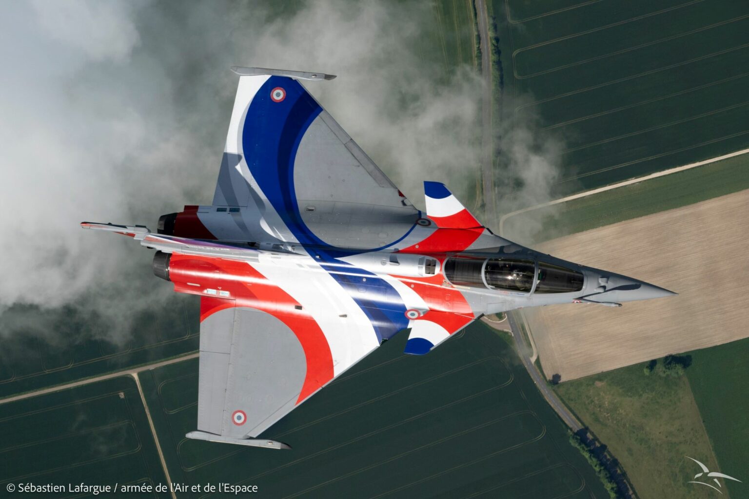 Le Rafale Solo Display des 90 ans de l'Armée de l'Air et de l'Espace ...