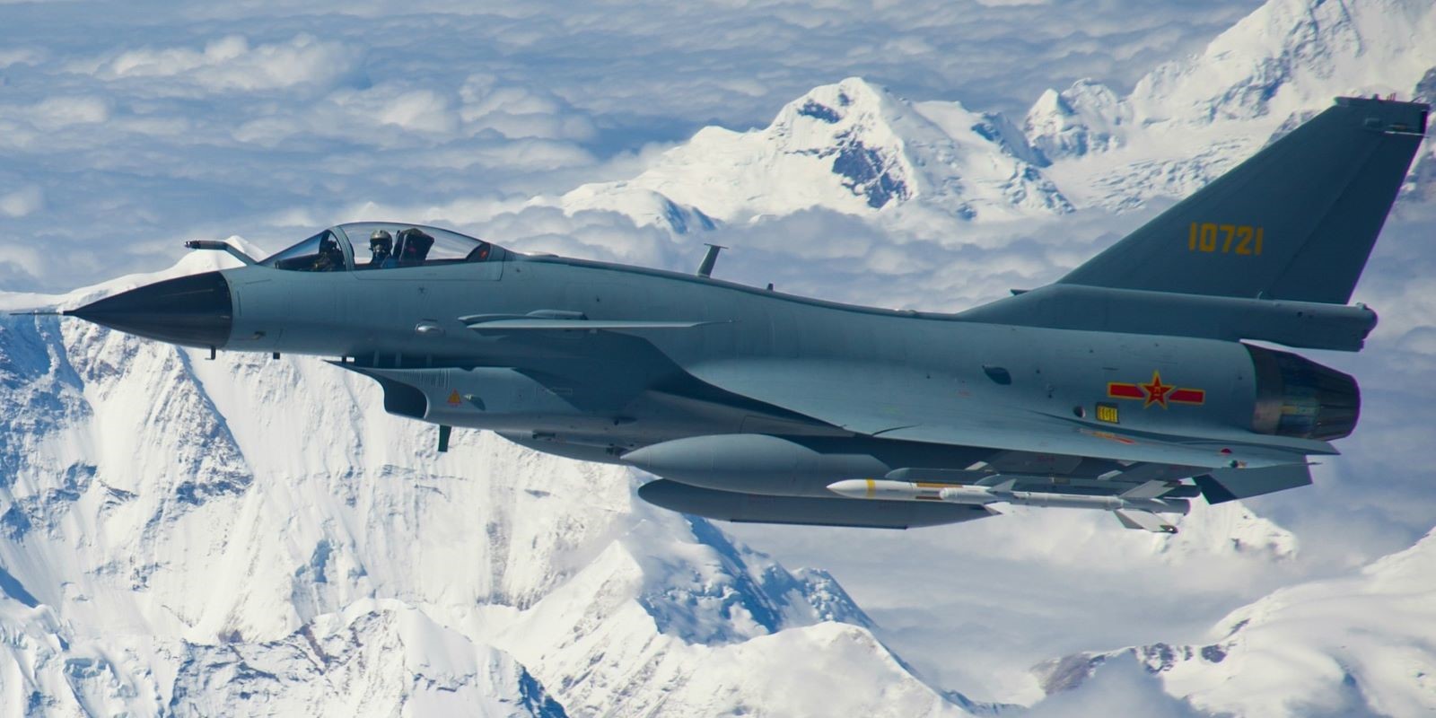 La Chine propose ses chasseurs à l'Égypte. — avionslegendaires.net