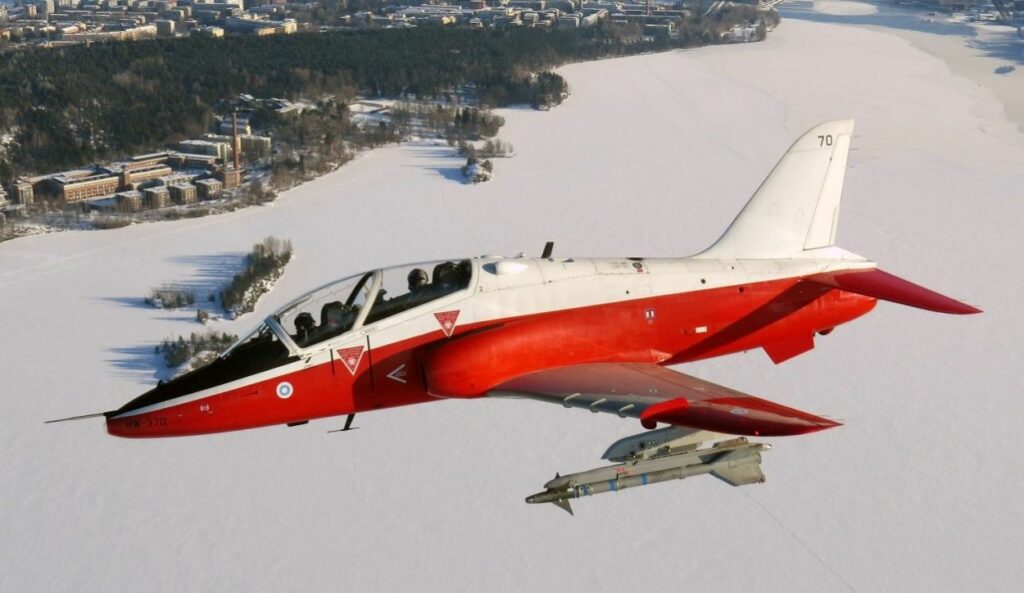 À 50 ans le BAe Hawk demeure le jet d'entraînement de référence ...
