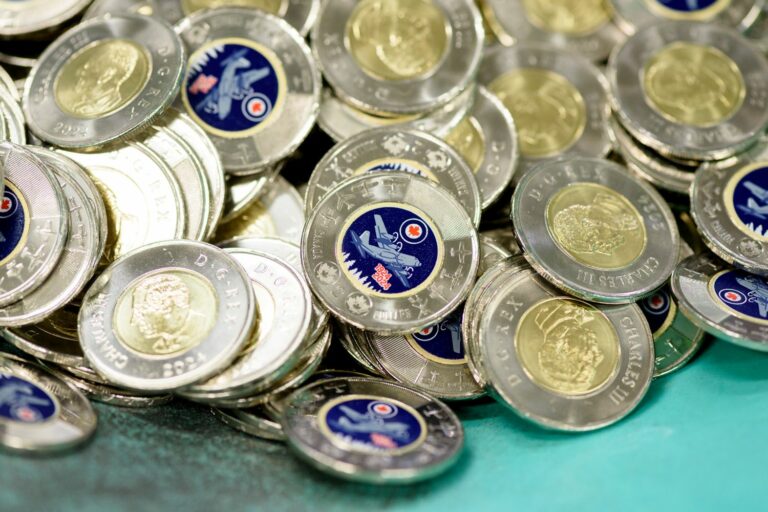 La Monnaie Royale Canadienne célèbre les 100 ans de l'ARC ...