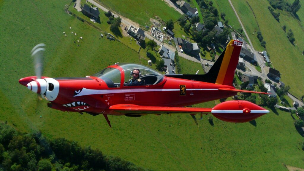 Les Diables Rouges s'en vont... — avionslegendaires.net