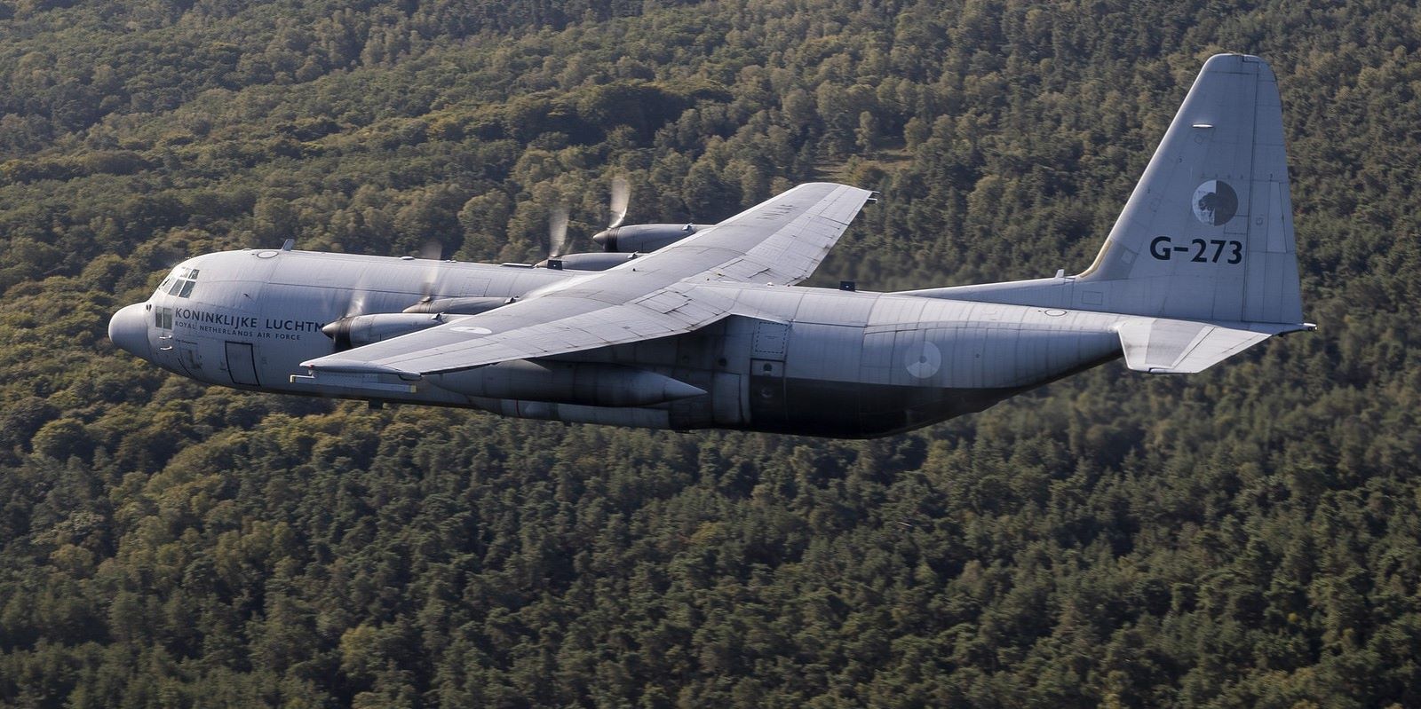 Quel avenir pour les C-130H/H-30 Hercules néerlandais ...