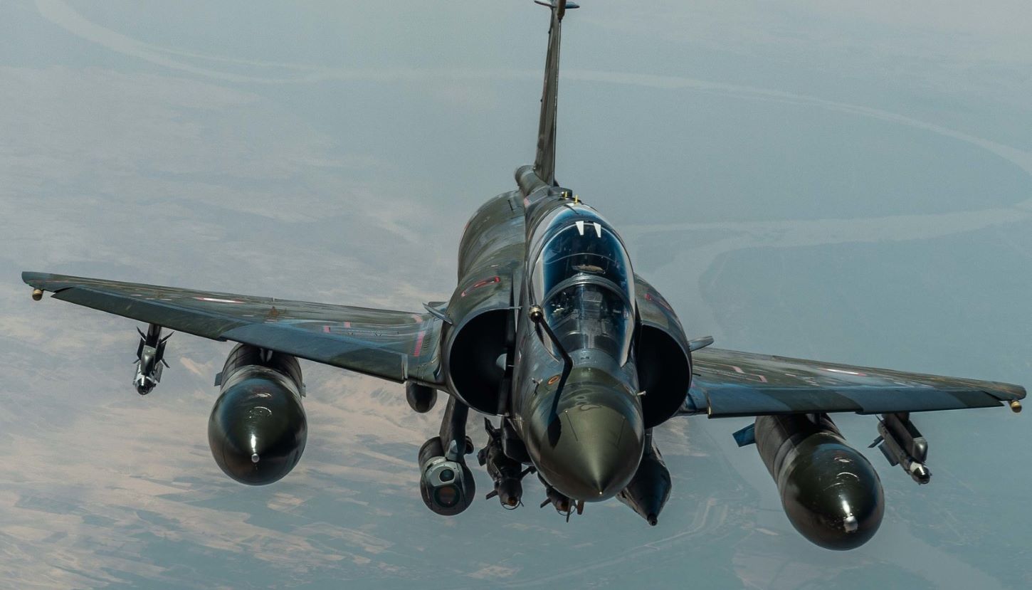 Départ des premiers Mirage 2000D basés au Tchad. — avionslegendaires.net