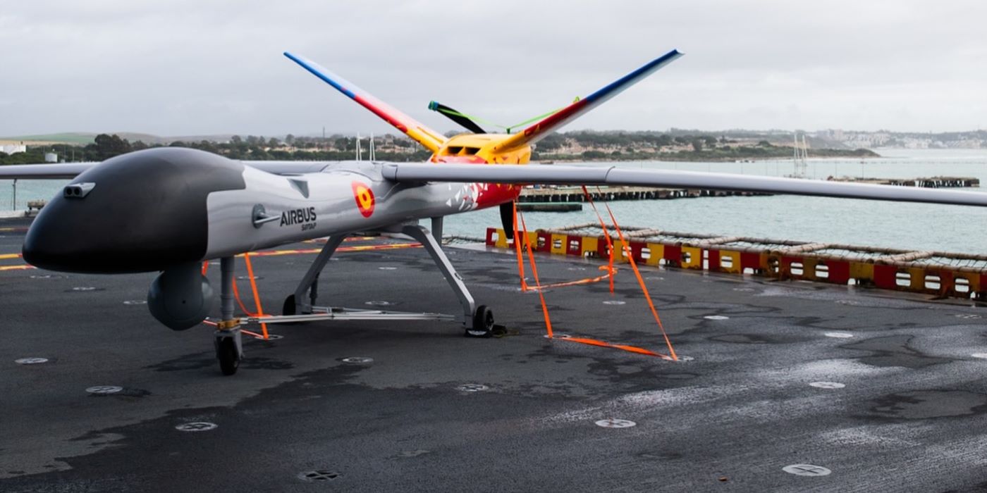 Airbus Defence teste la navalisation de son drone SiRTAP ...