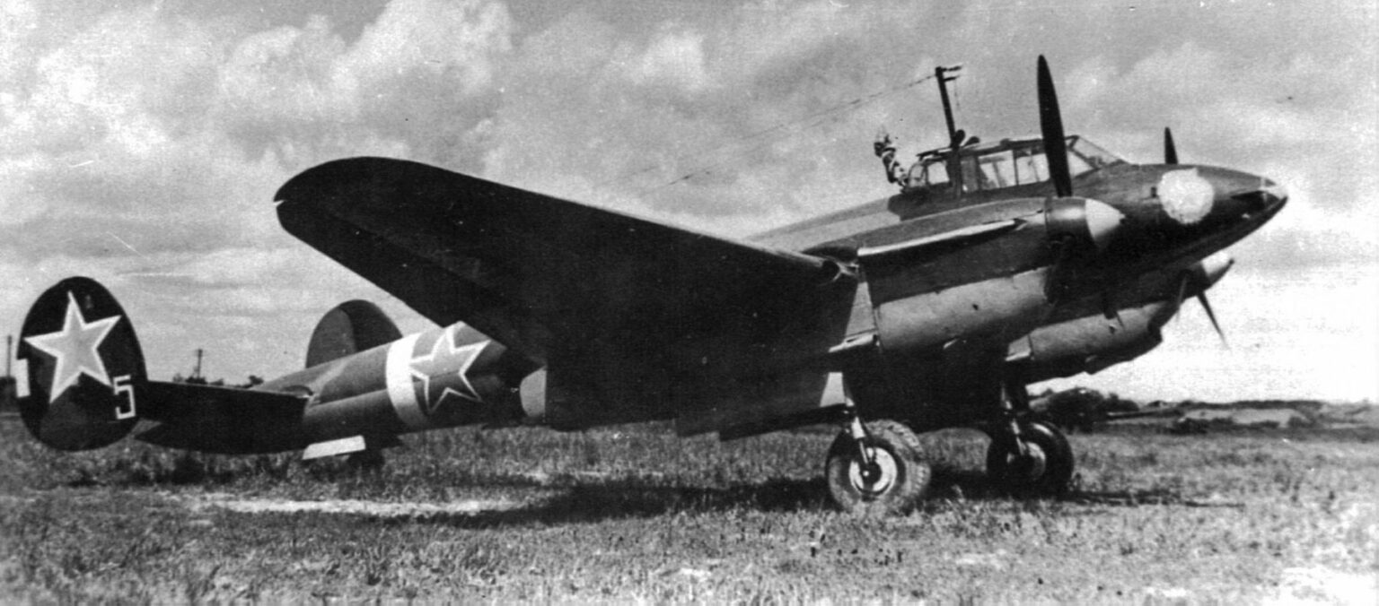 Les avions de la Libération, partie 2 : le Petlyakov Pe-2 ...