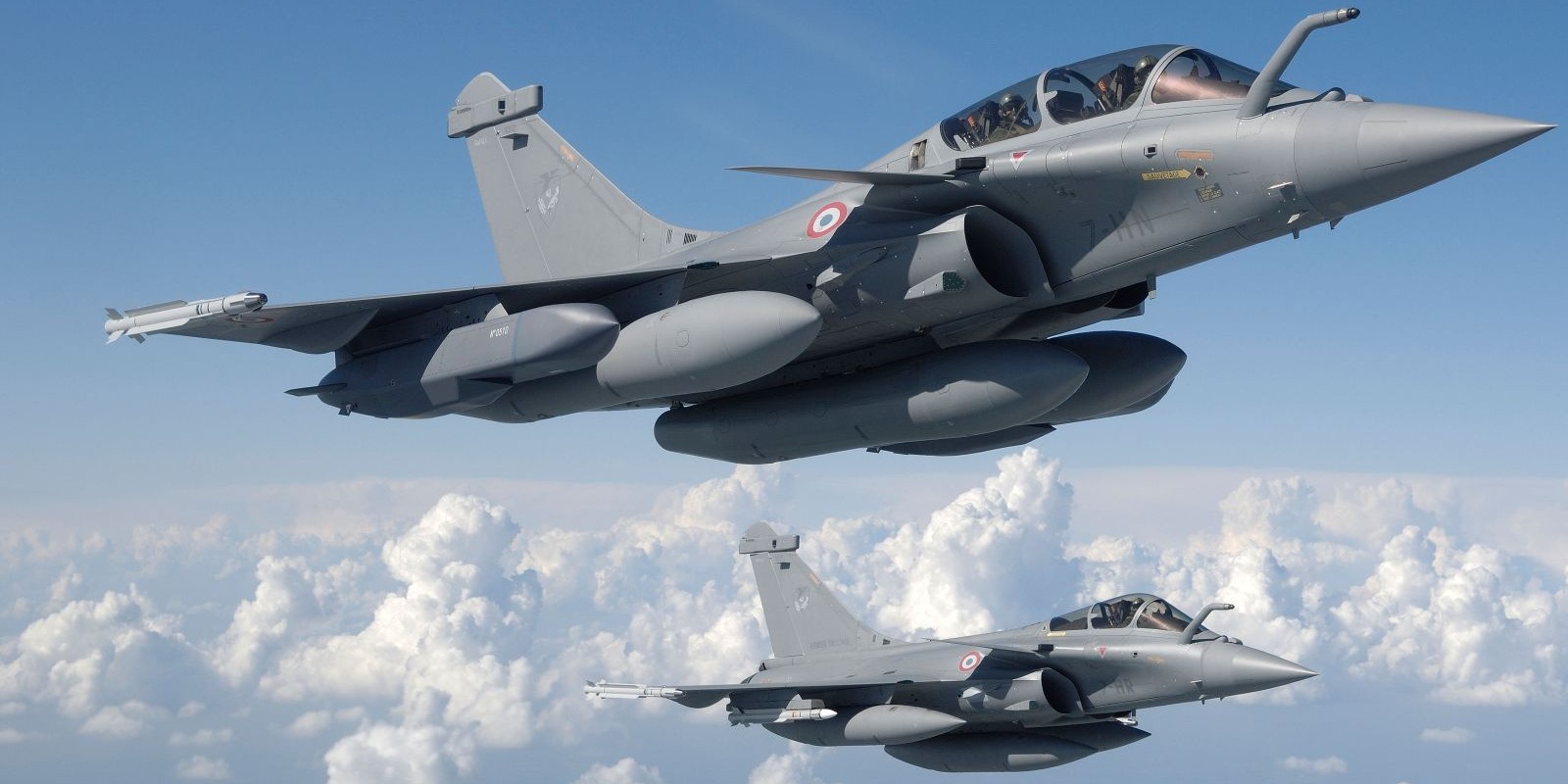 Le Dassault Aviation Rafale F4 en route vers un méga contrat avec l'Inde. — avionslegendaires.net