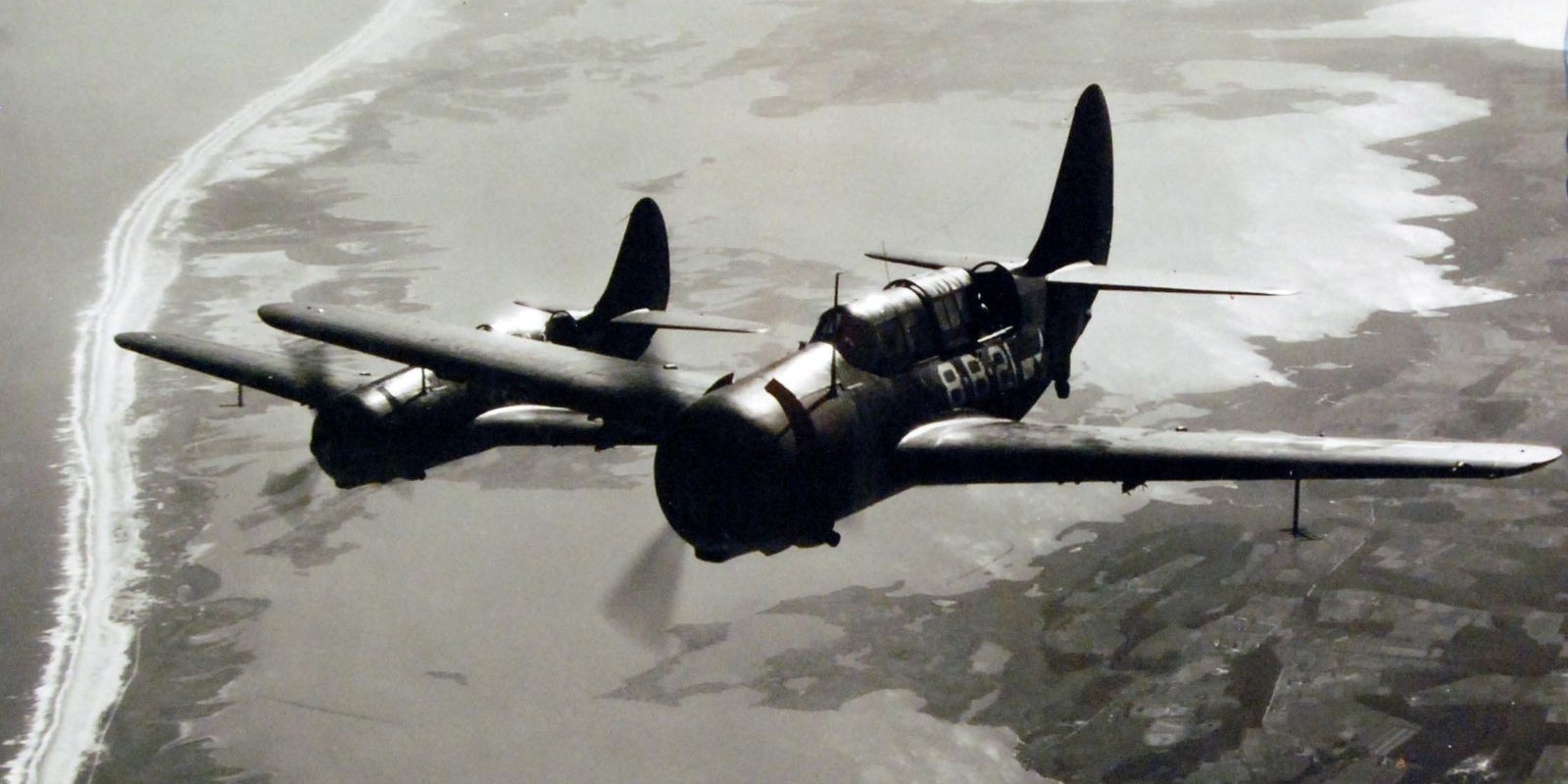 Les avions de la guerre du Pacifique, partie 1 : le Curtiss SB2C ...