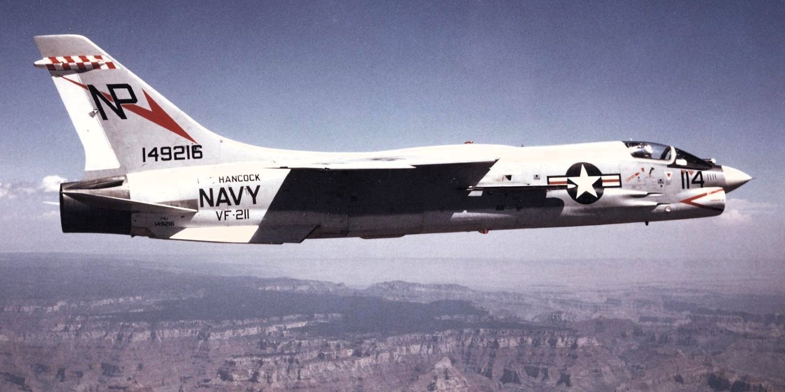 250 ans de l’US Navy et de l’US Marines Corps, volet 18 : le Vought F8U ...