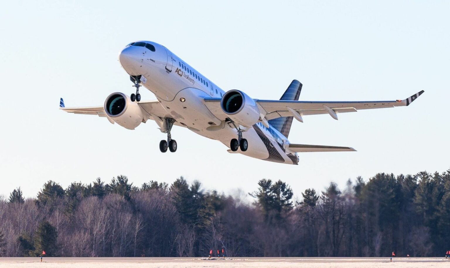 Le groupe Airbus (enfin) sur la voie de l'A220-500. — avionslegendaires.net