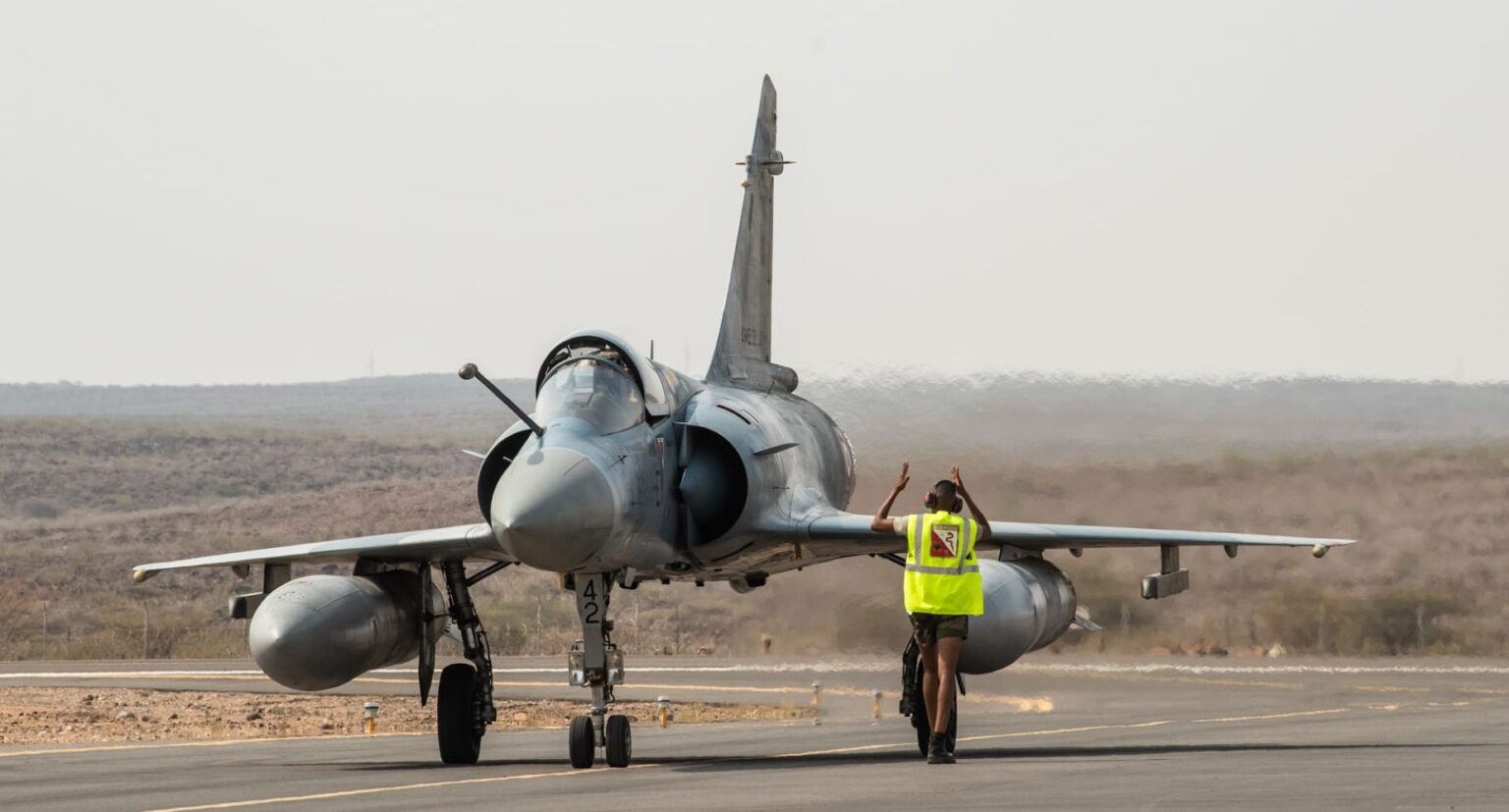 Les très stratégiques Mirage 2000 du Bab-el-Mandeb. — avionslegendaires.net