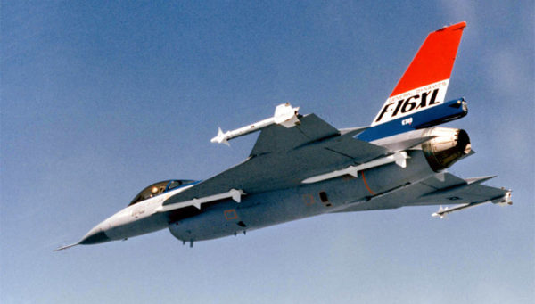 General Dynamics F-16XL — avionslegendaires.net
